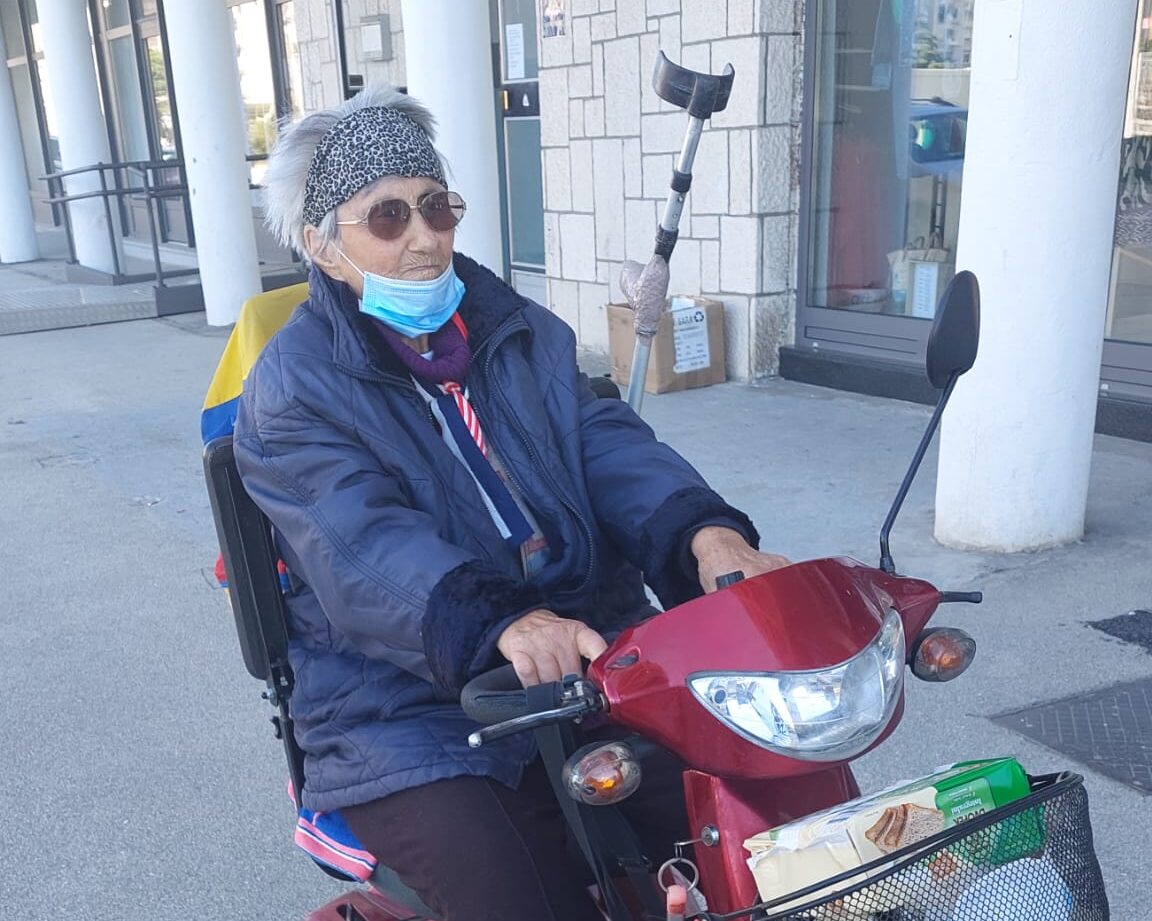 PULS GRADA Baba Milka Krželj - žena sa stavom, ljubiteljica mačaka ...