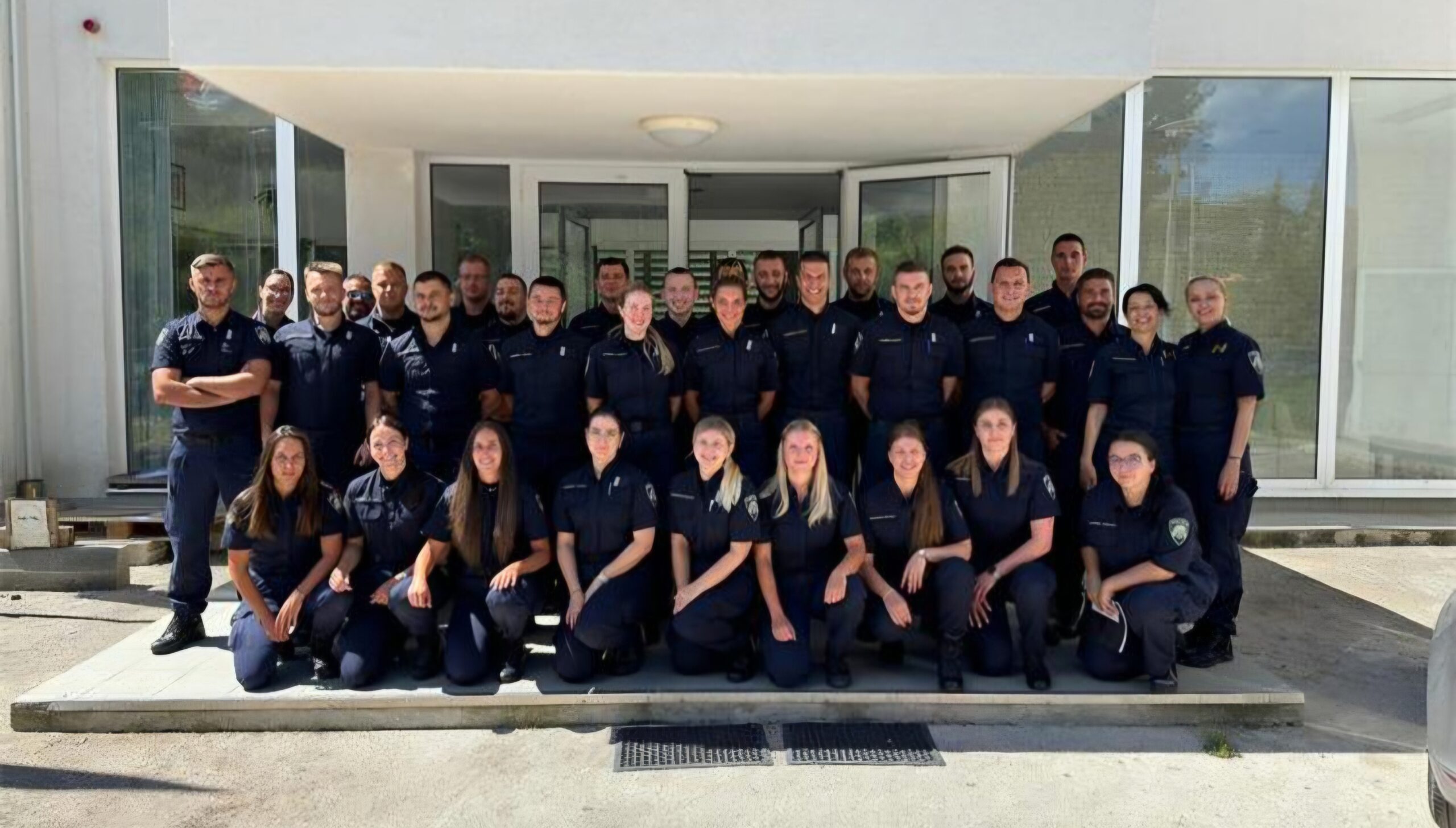 30 policijskih službenika granične policije osposobljeno u teorijskom i ...