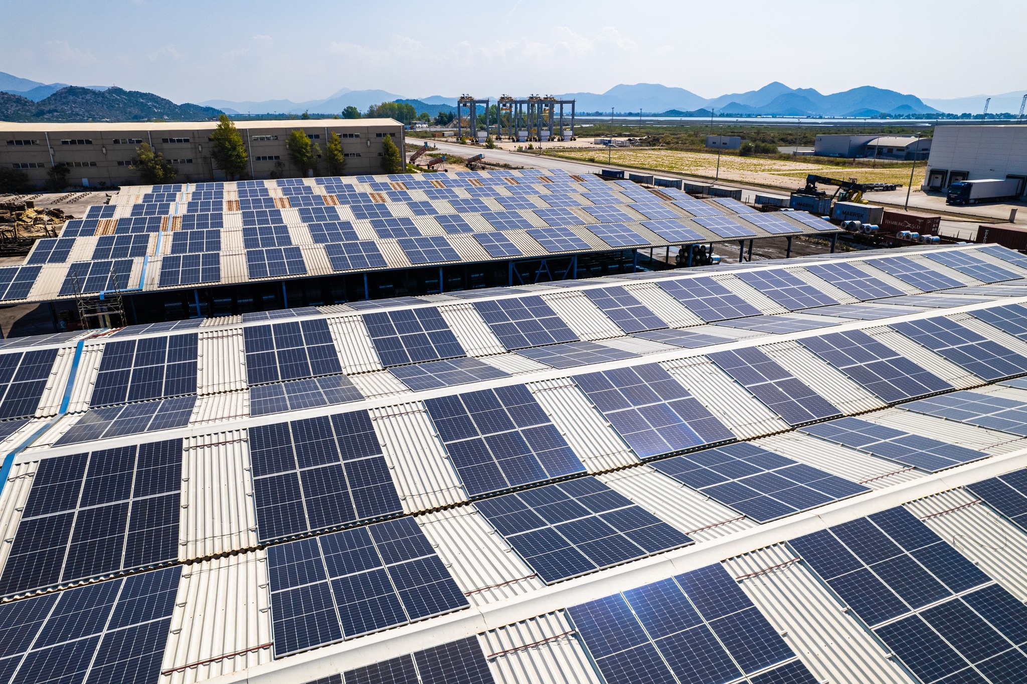 Solarna elektrana u Luci Ploče u četiri mjeseca smanjila emisiju CO2 za ...